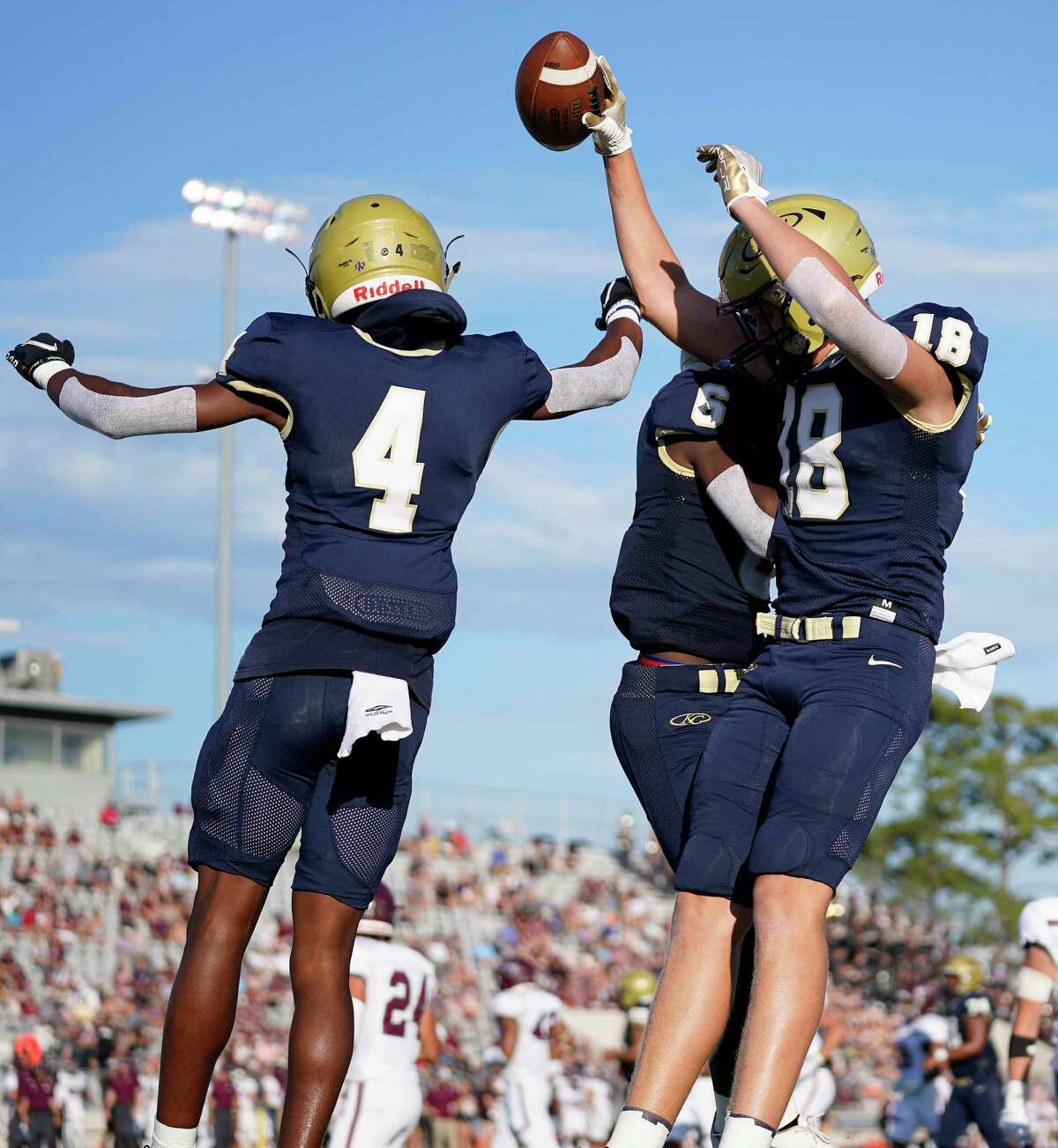 Klein Collins hammers Magnolia in opener