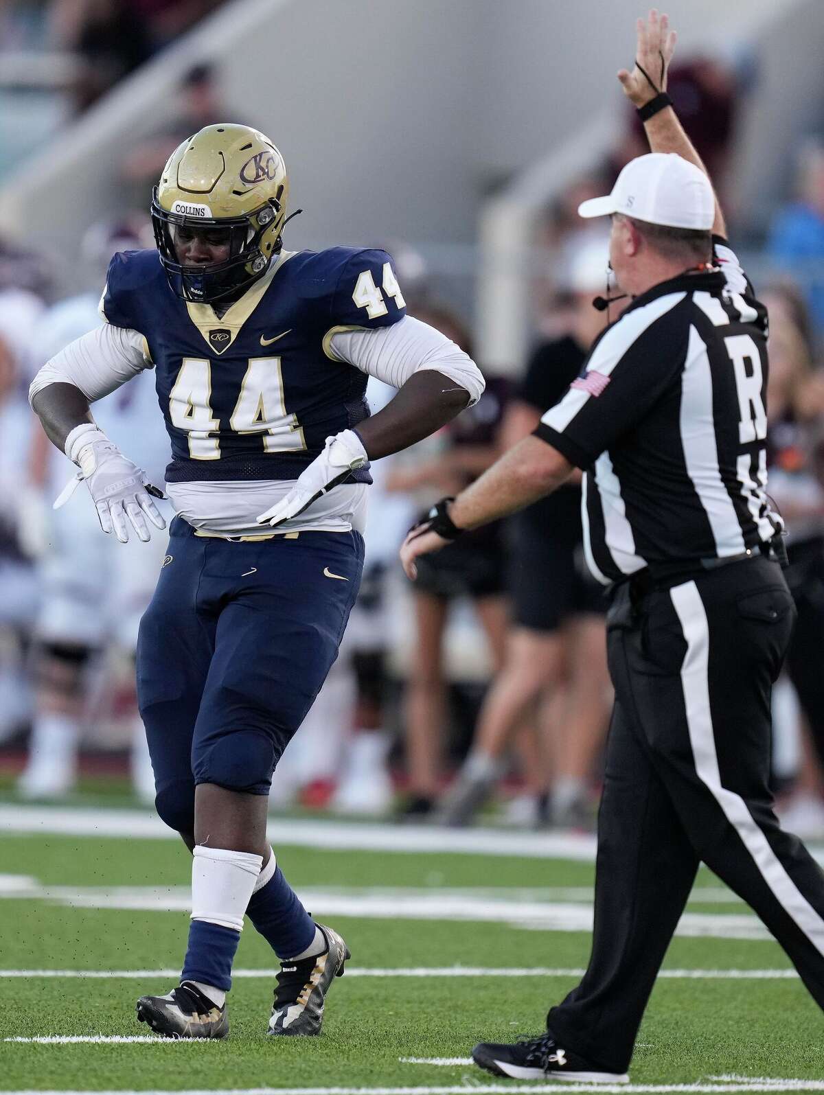 Klein Collins Tigers hammer Magnolia Bulldogs in opener