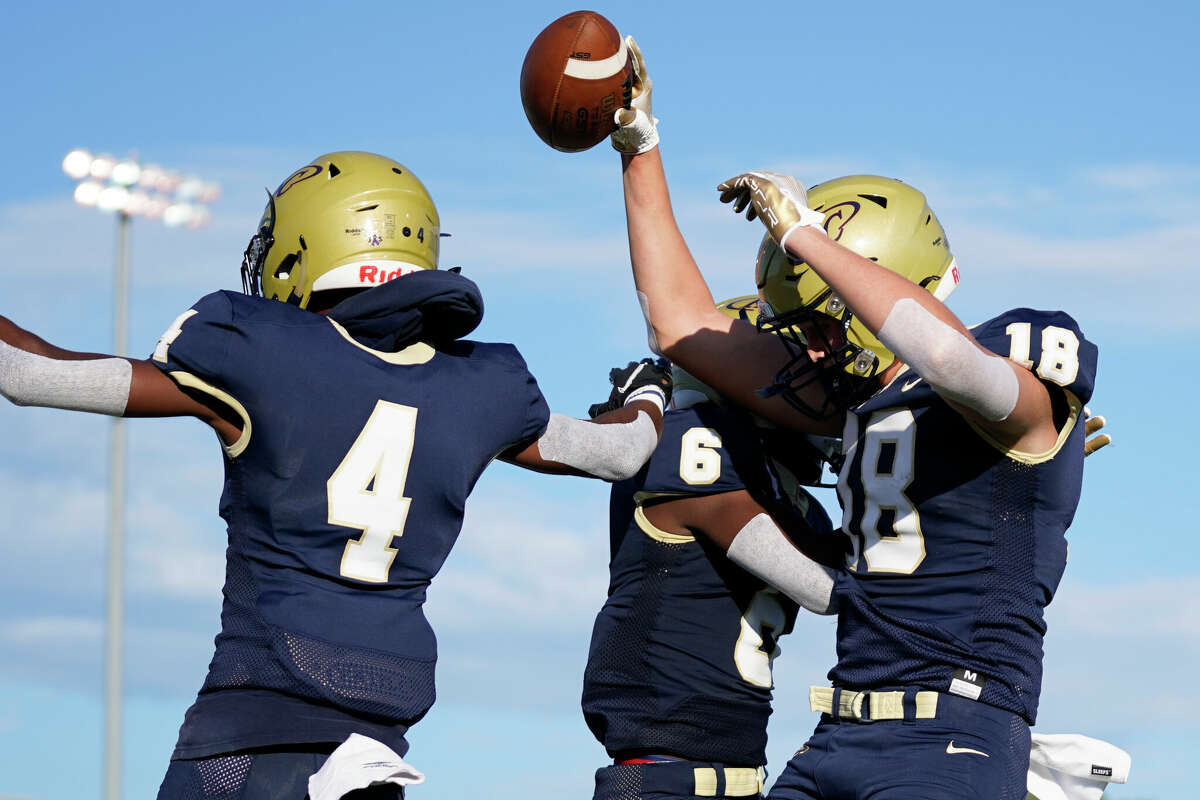 Klein Collins Tigers hammer Magnolia Bulldogs in opener