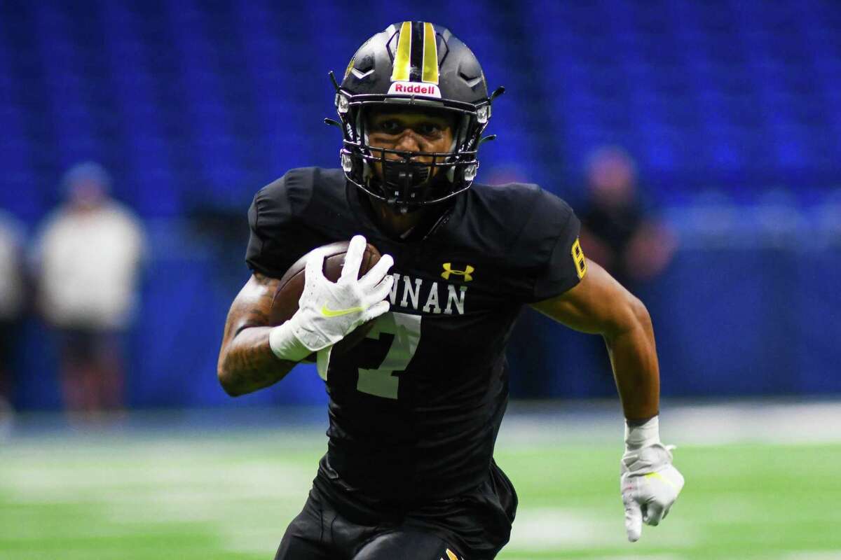 No. 2 Steele edges top-ranked Brennan in thriller