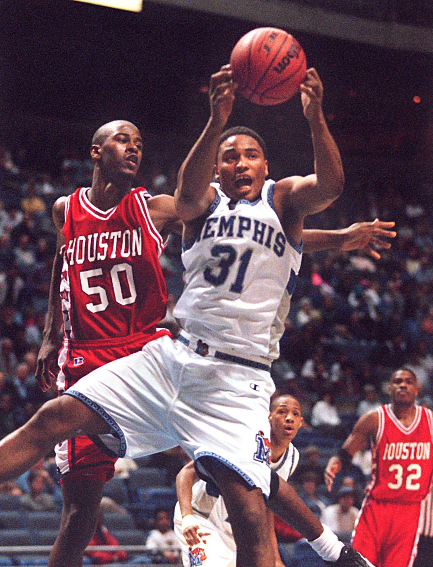 Former pro, local coach Omar Sneed inducted into Memphis athletic hall ...