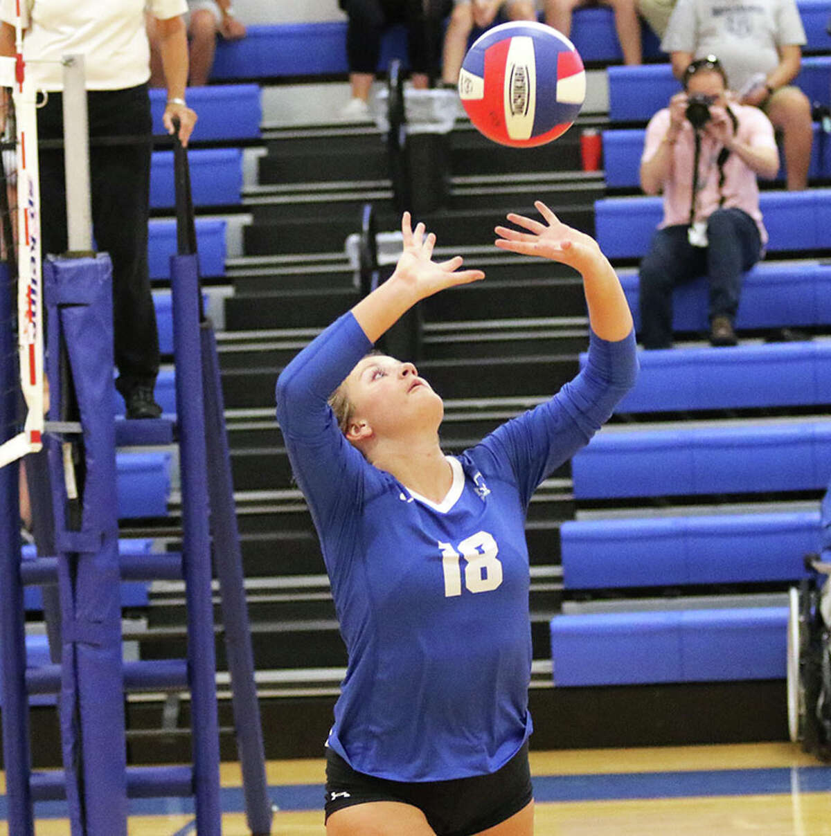 Explorers doomed by energy crises in losses at Roxana Tournament