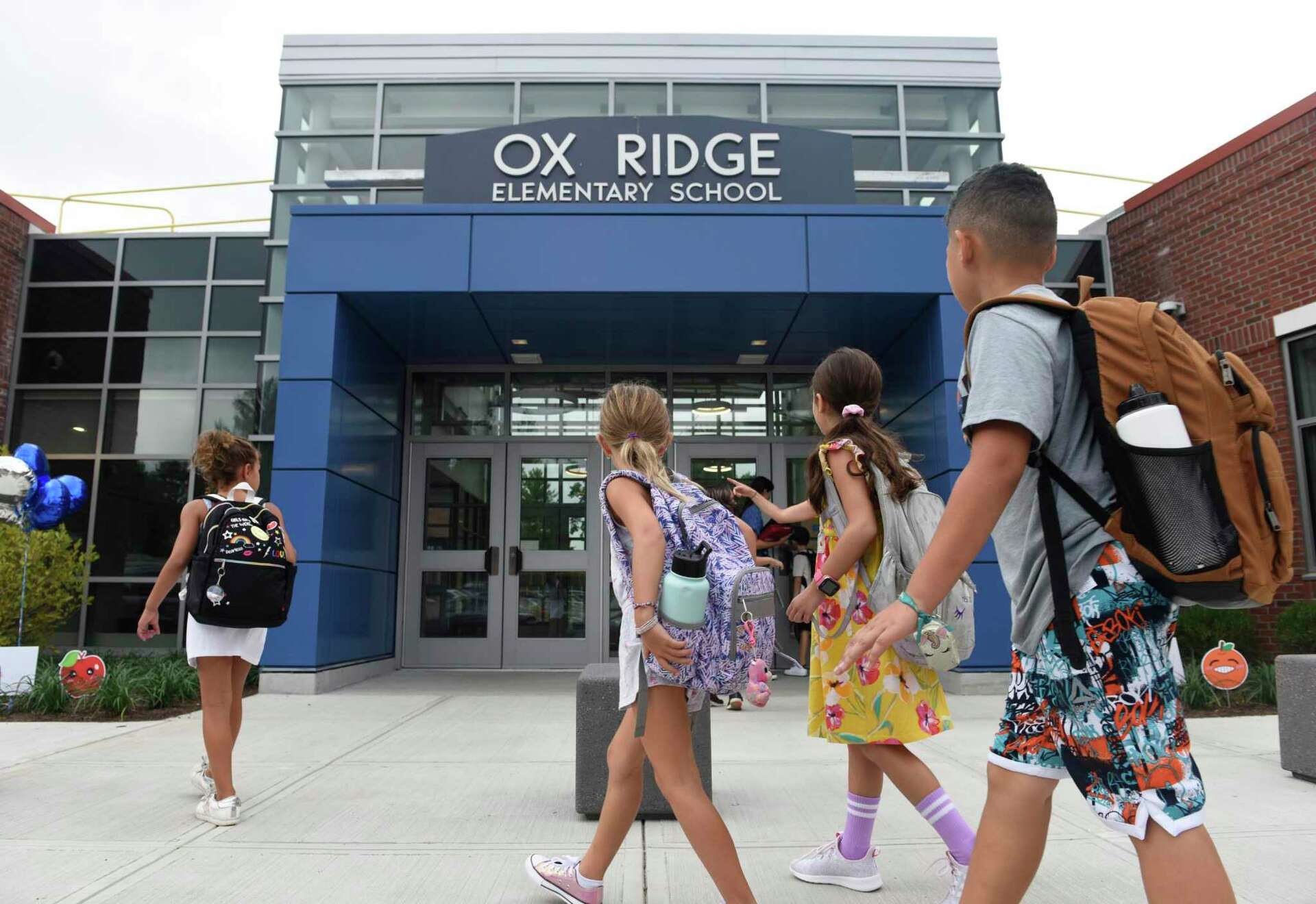 Feds investigate accessibility at Darien's Ox Ridge School