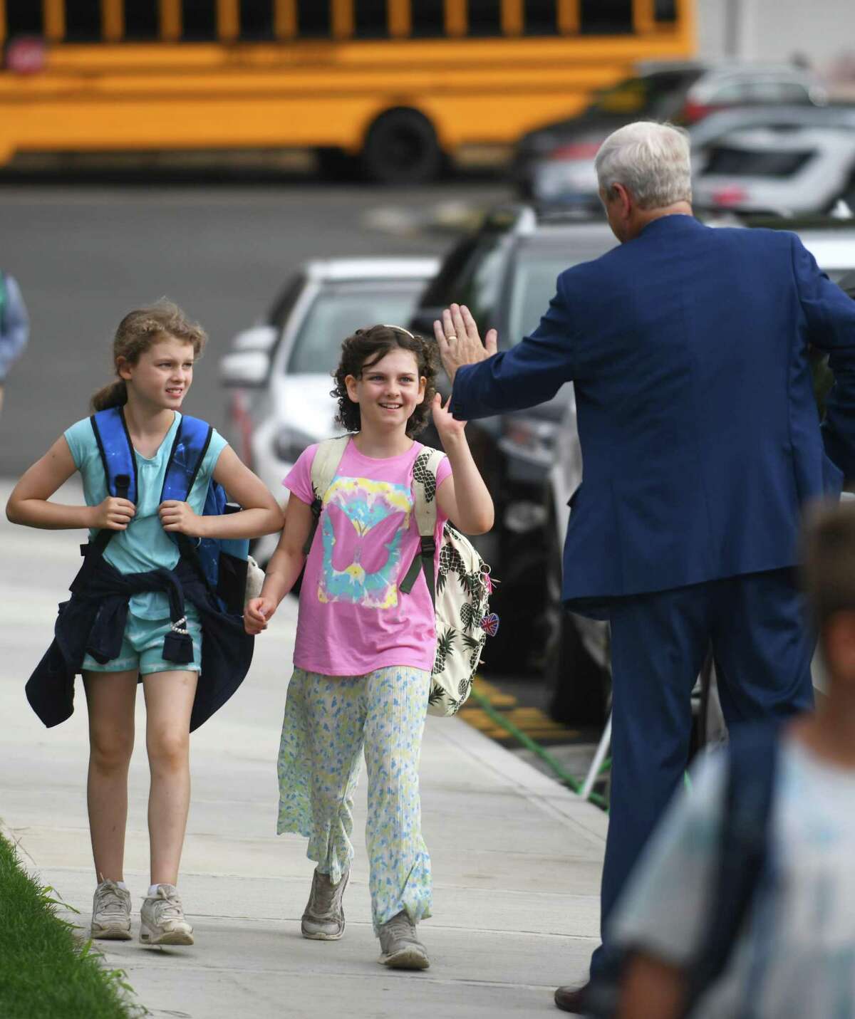 Darien students start new school year at newly built Ox Ridge ...