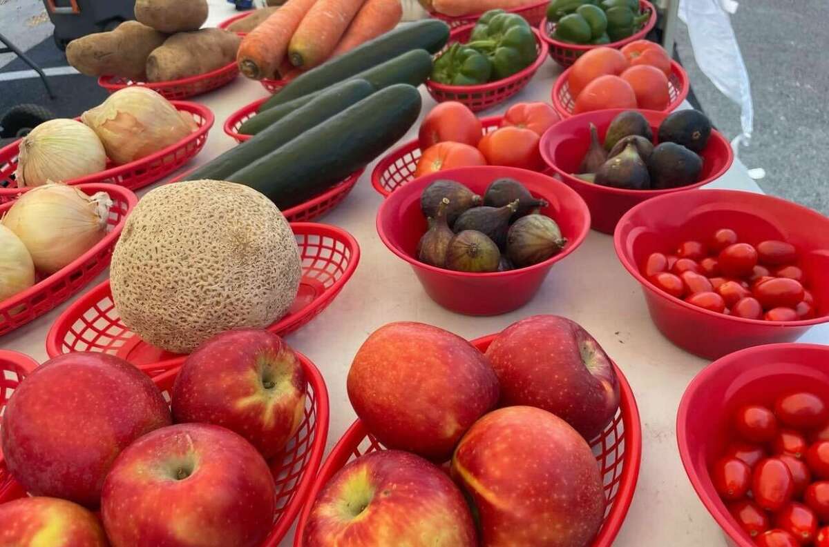 San Antonio farmer's market opens in Balcones Heights