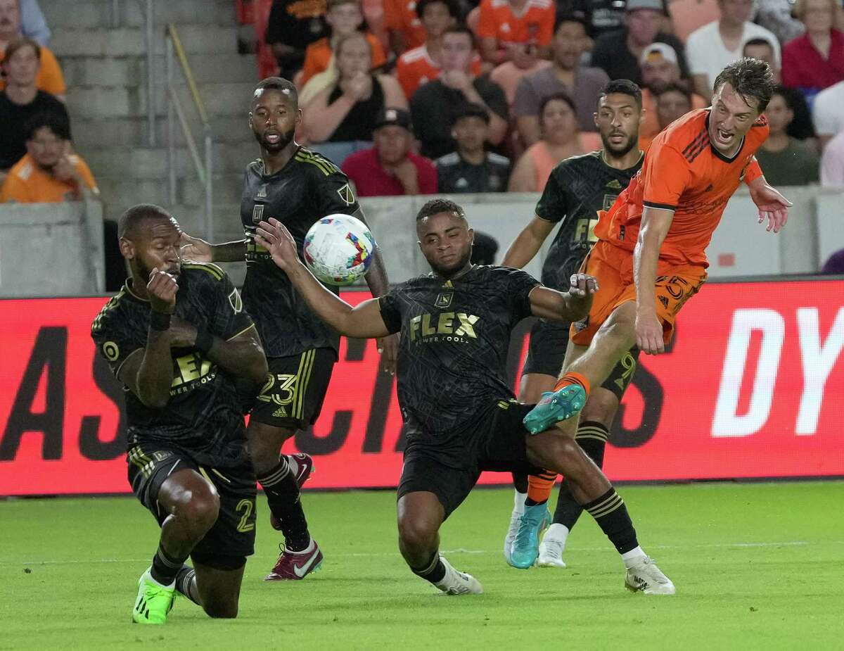 Houston Dynamo stun MLS power Los Angeles FC with late goal
