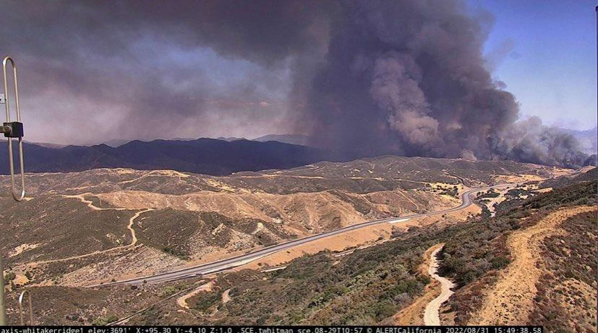 Route Fire near Castaic: I-5 freeway begins to reopen as wildfire grows