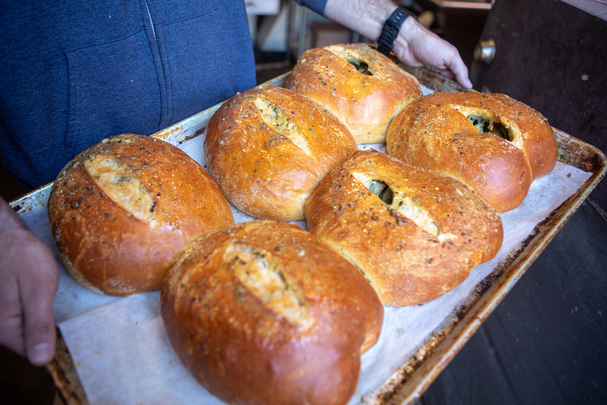 Visitors flock to this Bay Area grocery store for its unique bread