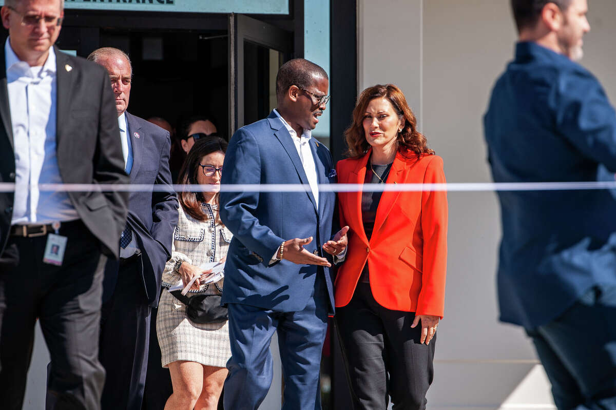 Whitmer, Kildee, Glenn enthused about new semiconductor plant in Bay City