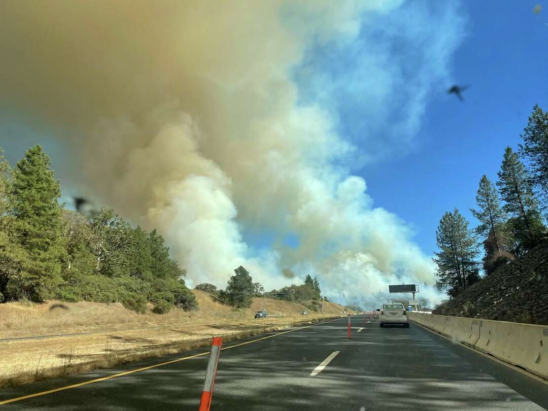 Walker Fire near Willits closes part of 101, triggers evacuation warnings