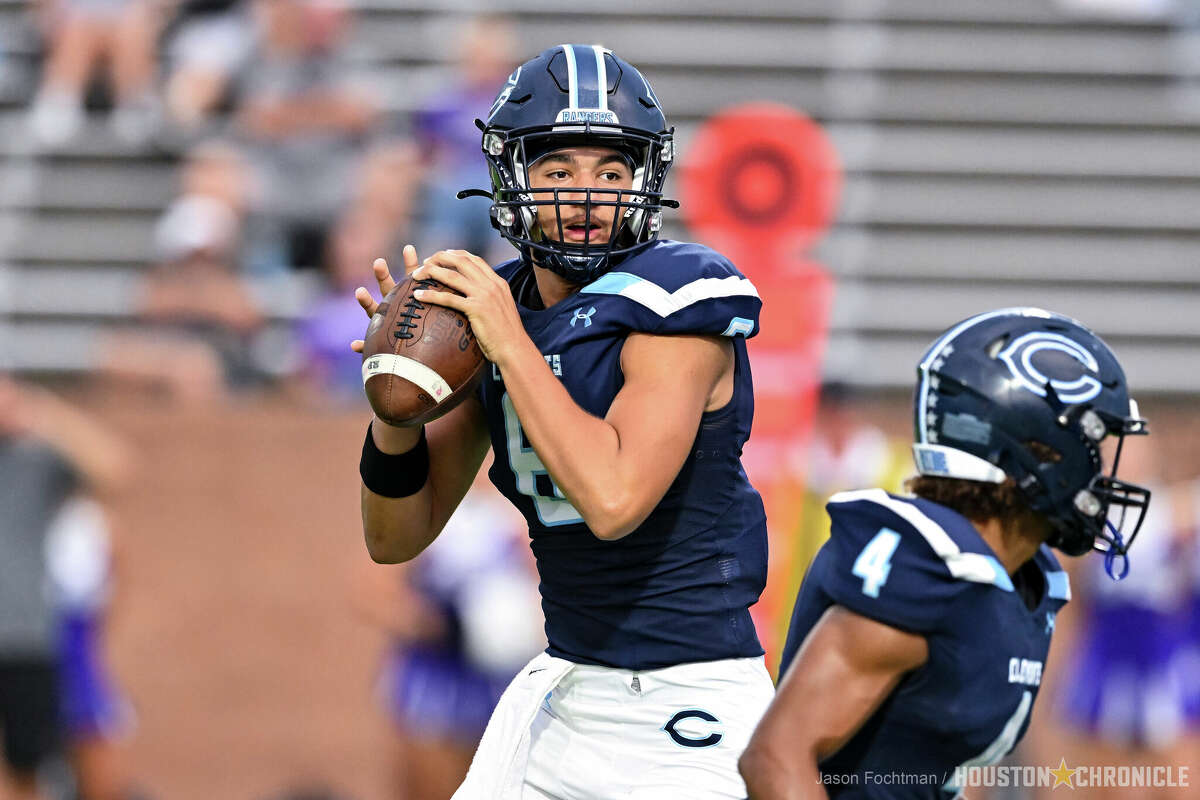 Fulshear sets school scoring record for second straight week