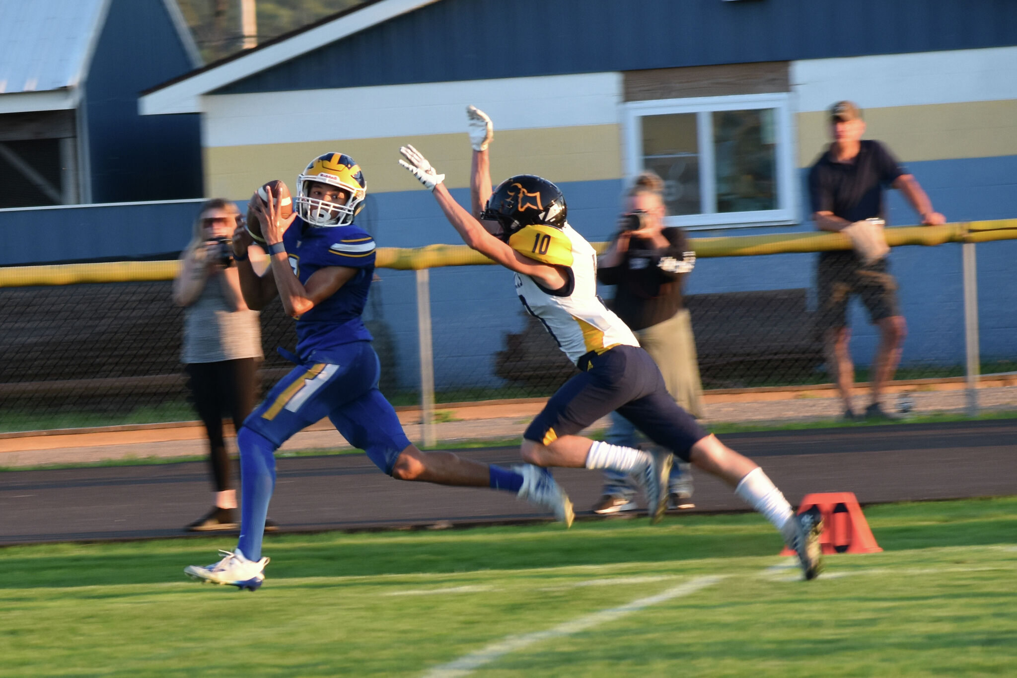 Evart cruises to 38-7 win over Roscommon