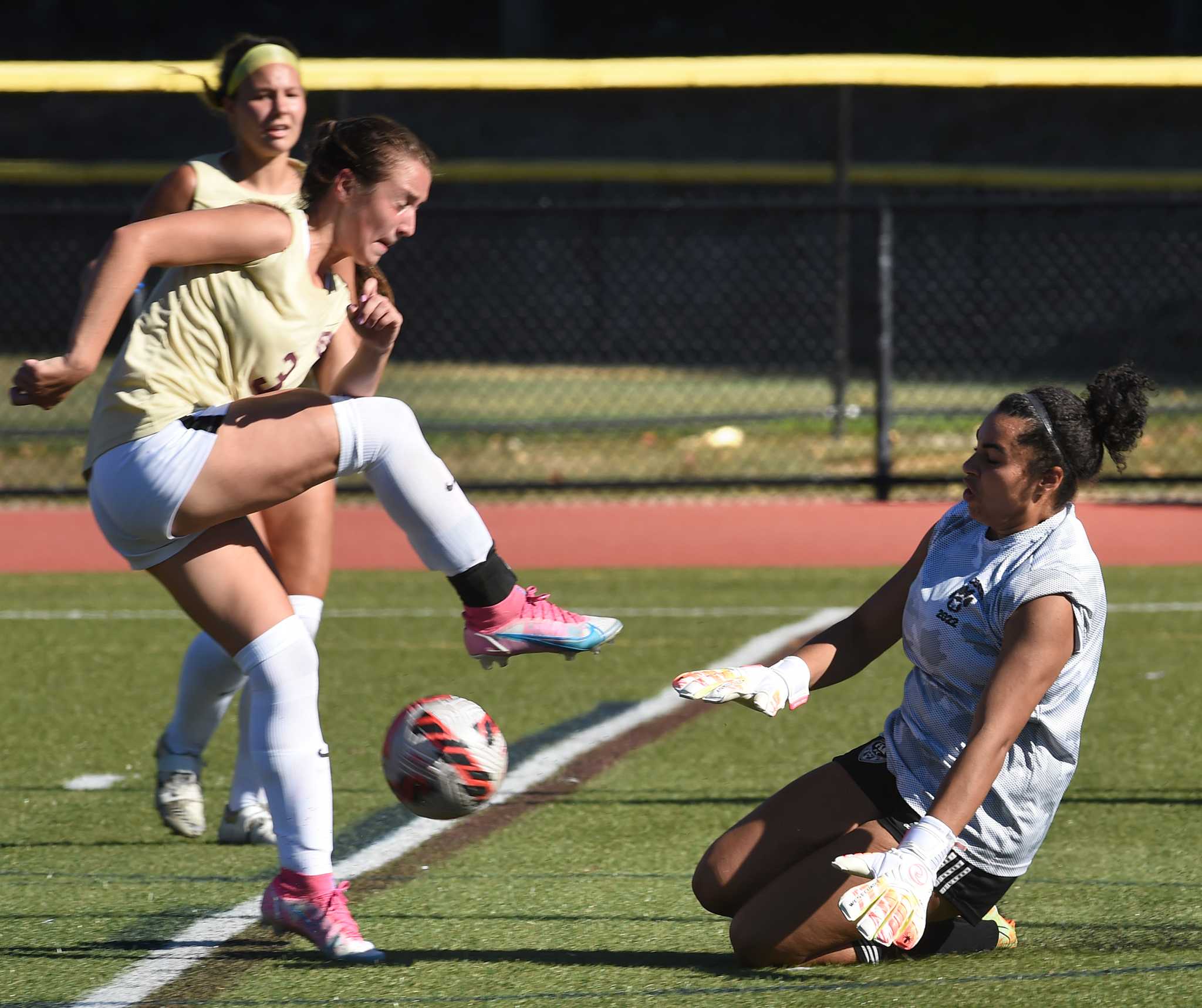 Middletown Connecticut sports news, notes from Paul Augeri.