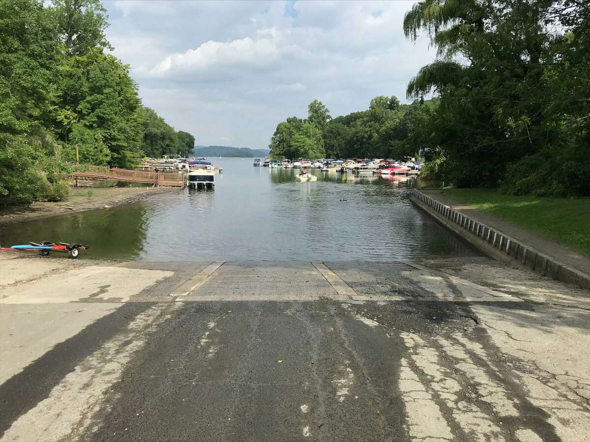 Details emerge about Candlewood boat crash that hospitalized 2