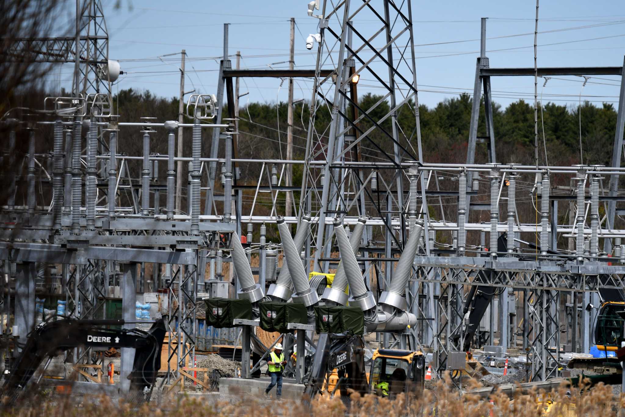 National Grid wins $1.2 million grant to study electric truck charging