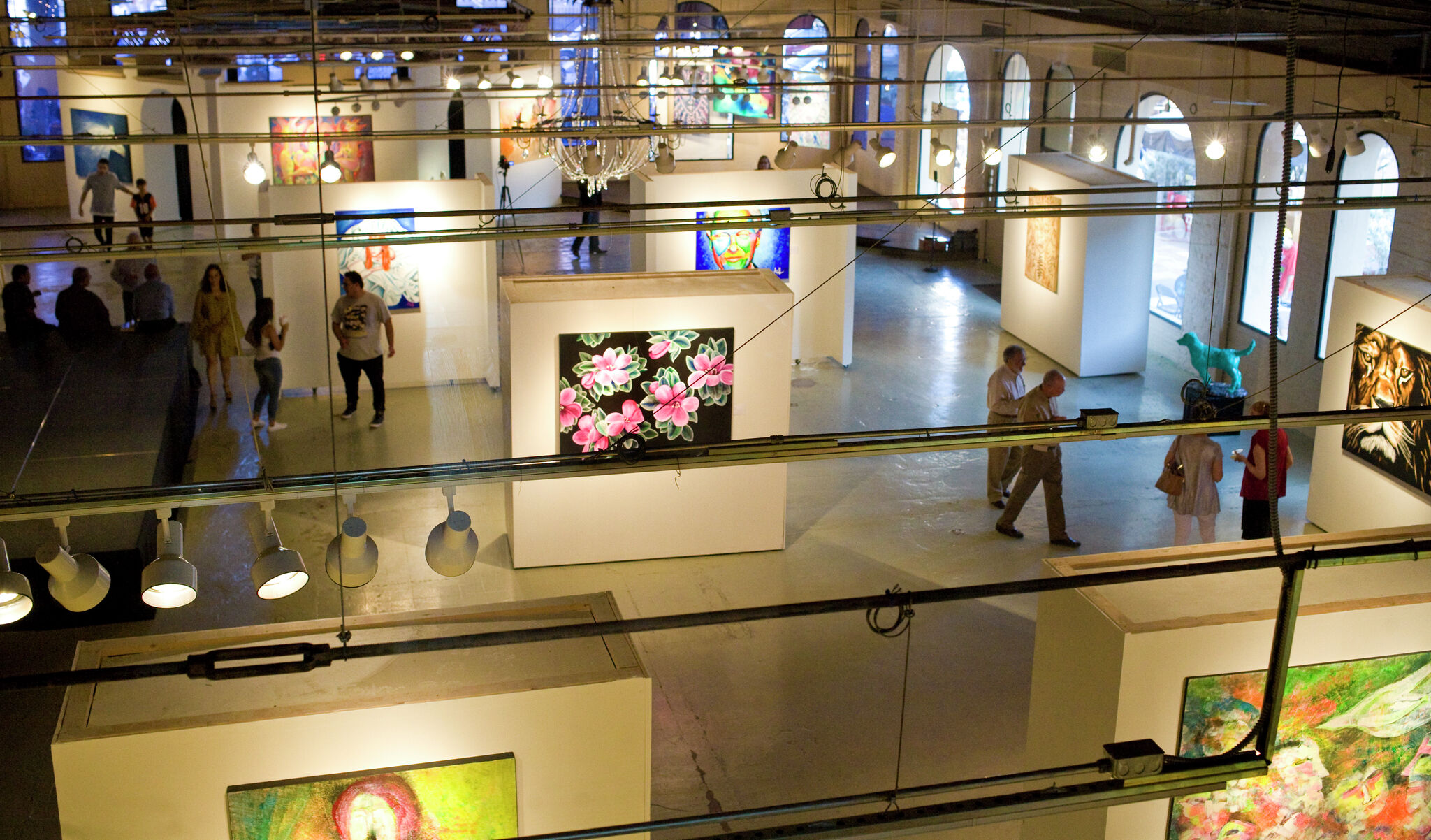 CaminArte walk brings art to historic streets of downtown Laredo Friday evening