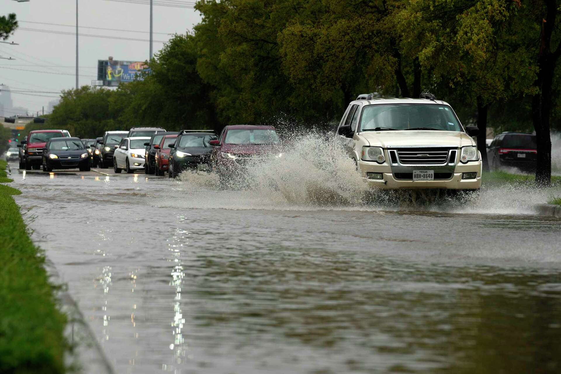 Houston weather: Flood alert issued, street flooding expected