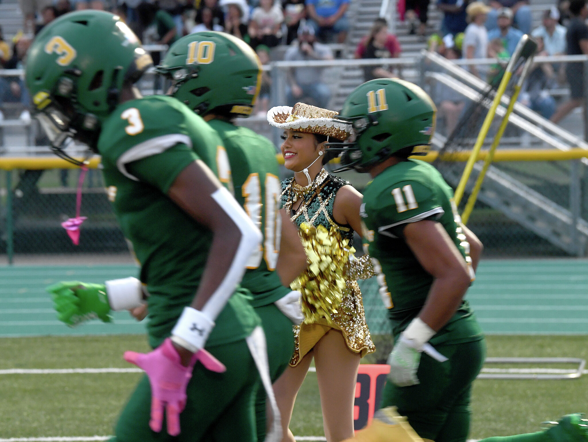 East Chambers football schedule, players to watch in 2024