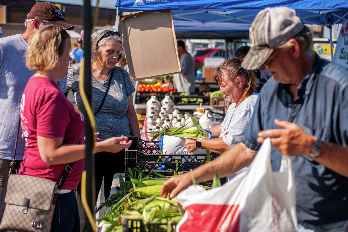 SEEN: Fresh produce aplenty at the Midland Area Farmers Market