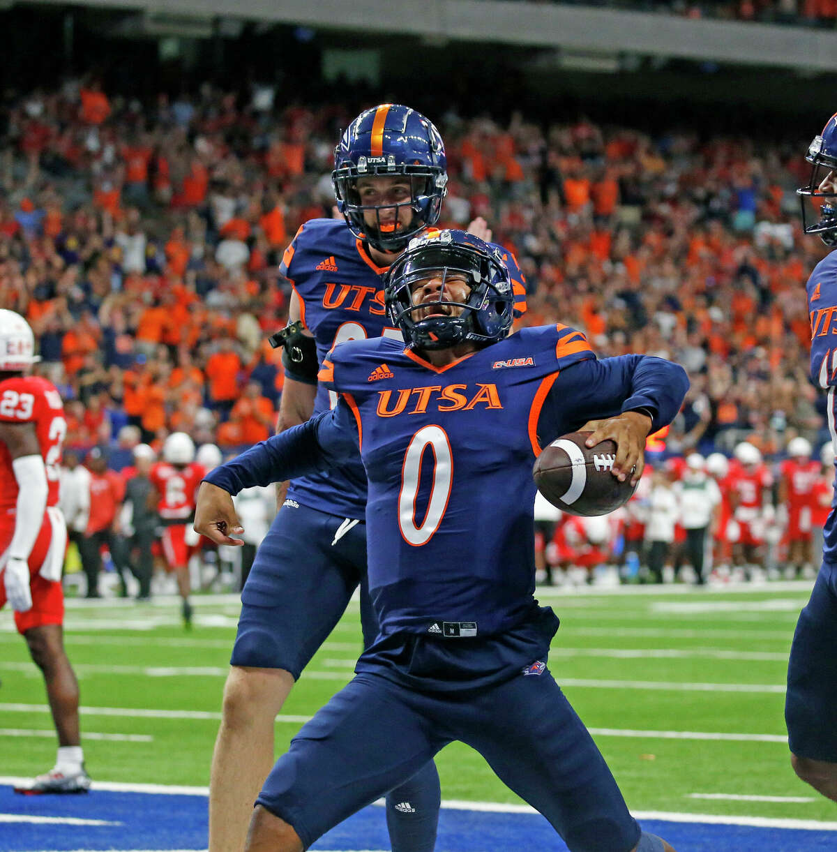 No. 24 University of Houston defeats UTSA in third overtime