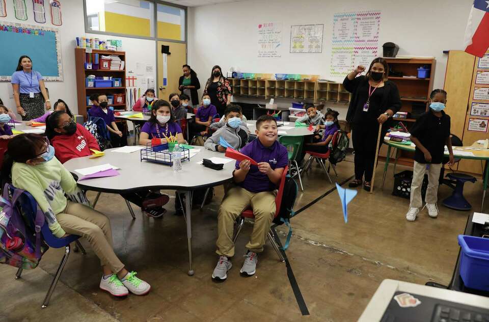 San Antonio charter schools receive grades