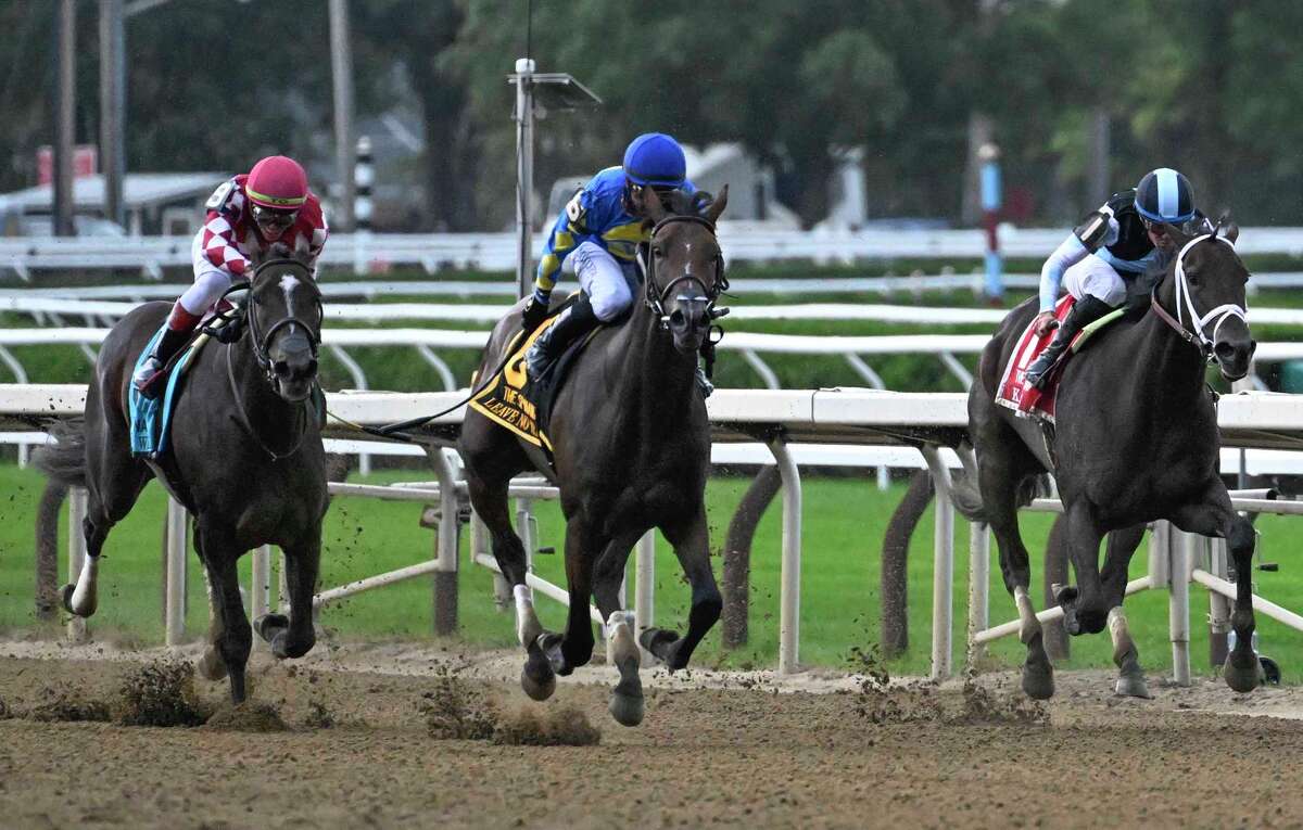Filly Leave No Trace wins Spinaway Stakes at Saratoga Race Course