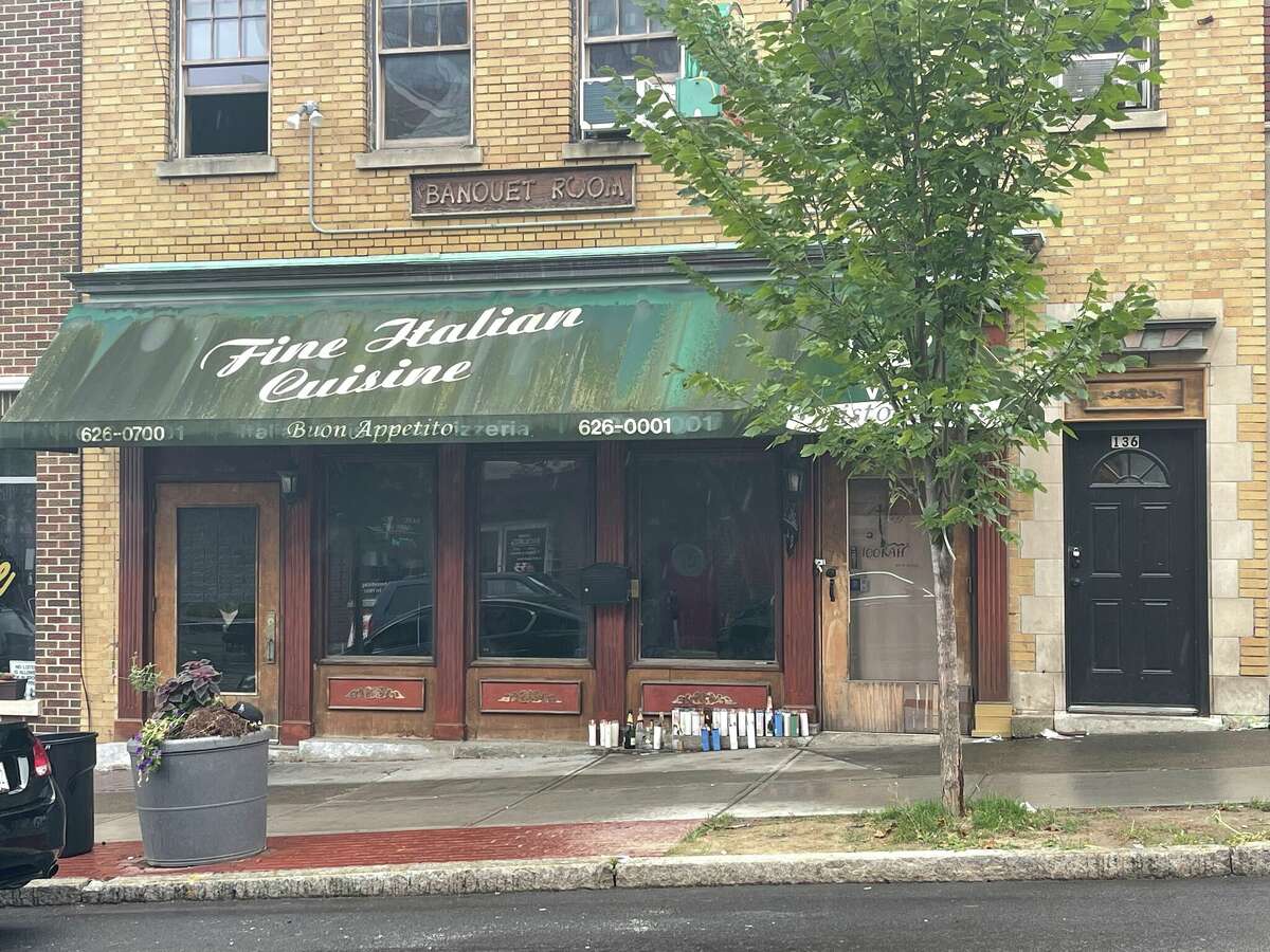 Albany police: Man dies, woman injured at scene of large party
