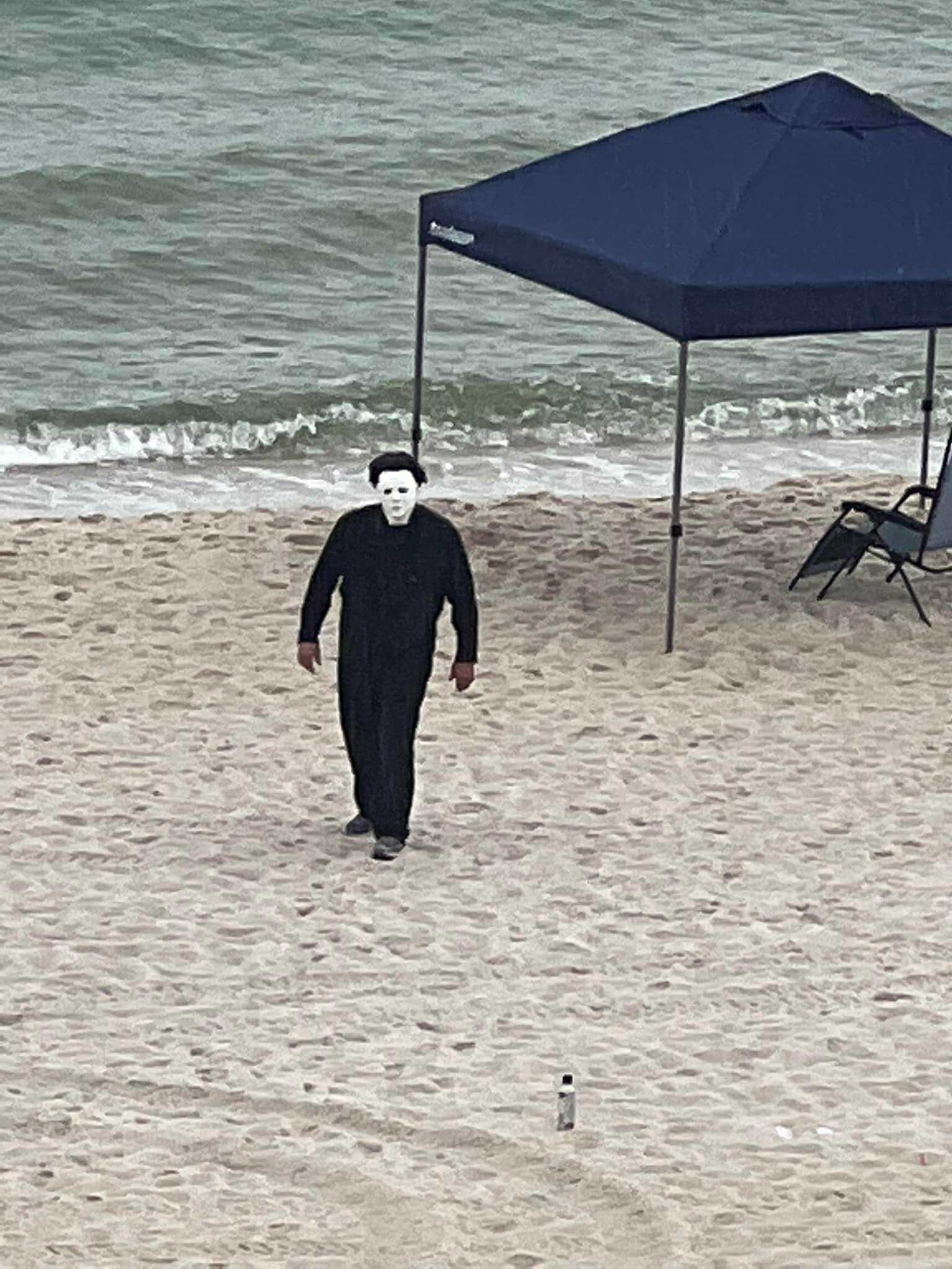 Man dressed as Michael Myers seen walking along Florida beach