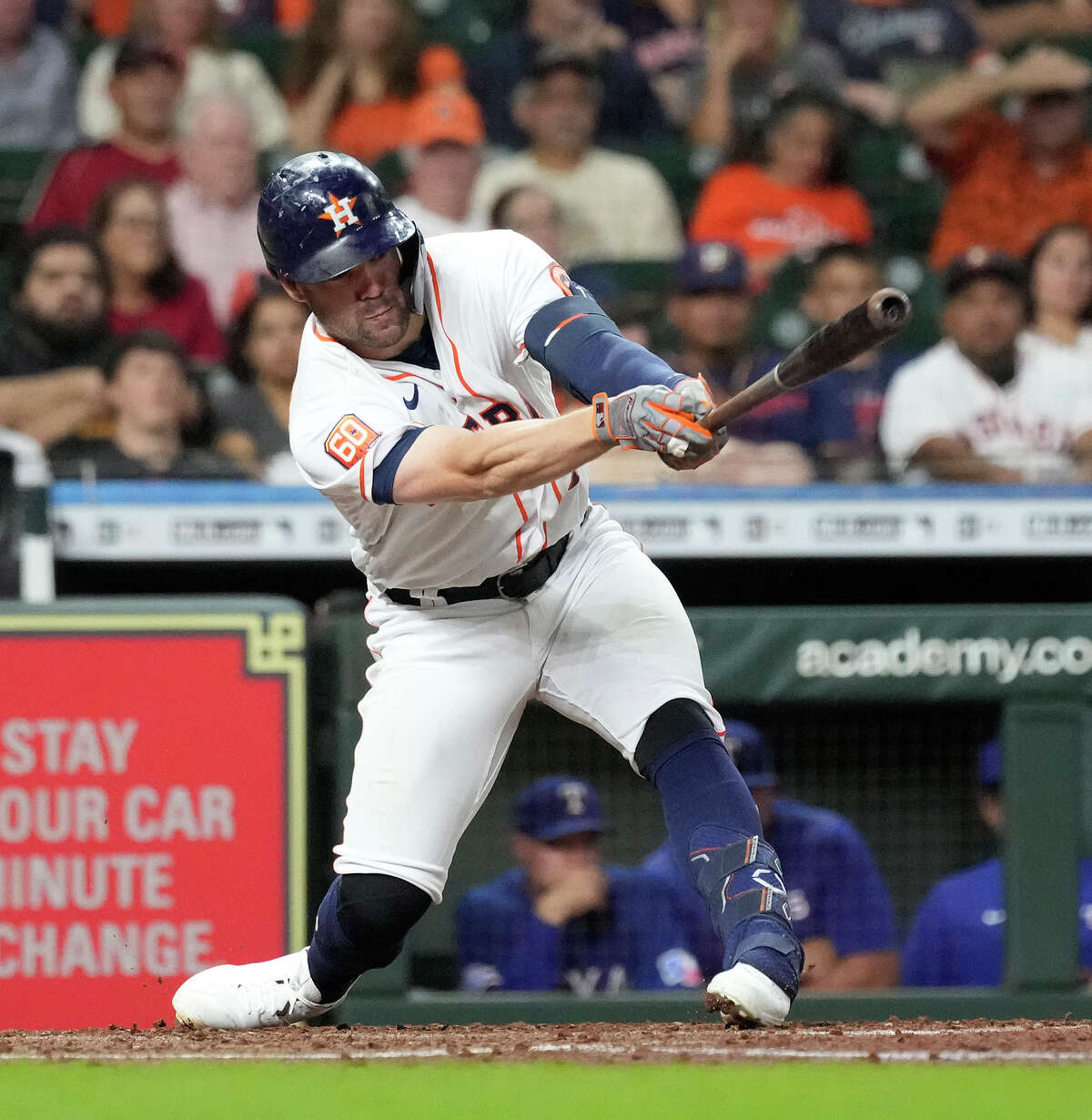 Houston Astros: Bad defense, lack of timely hits dot loss to Rangers