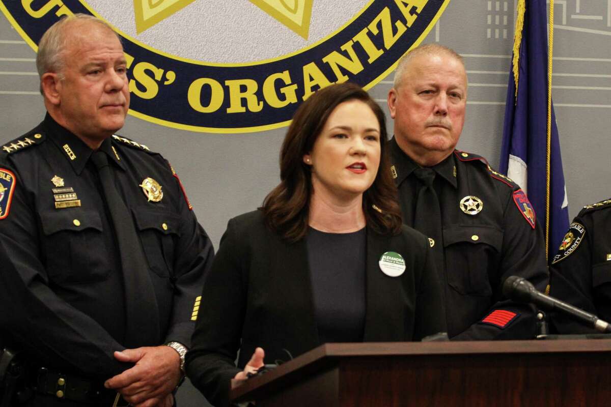 Harris County GOP candidates pitch idea to hire 1,000 officers