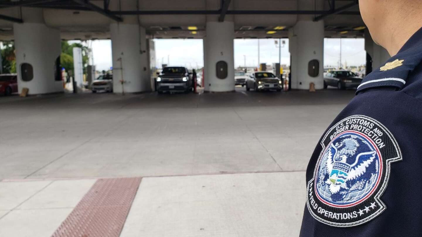 Laredo Cbp Officers Apprehend 2 Men Wanted For Sex Offenses In Oregon