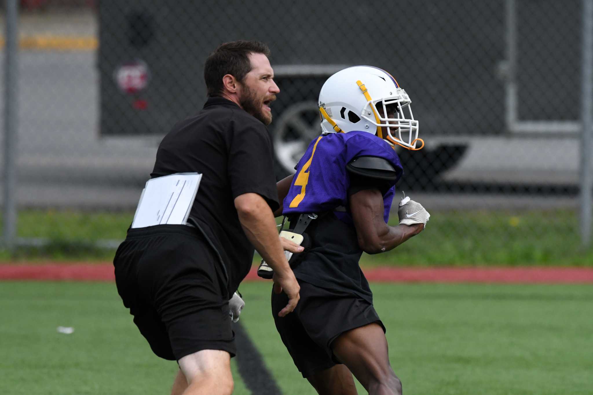 Troy High football looks to rebound from poor 2021 under new coach ...