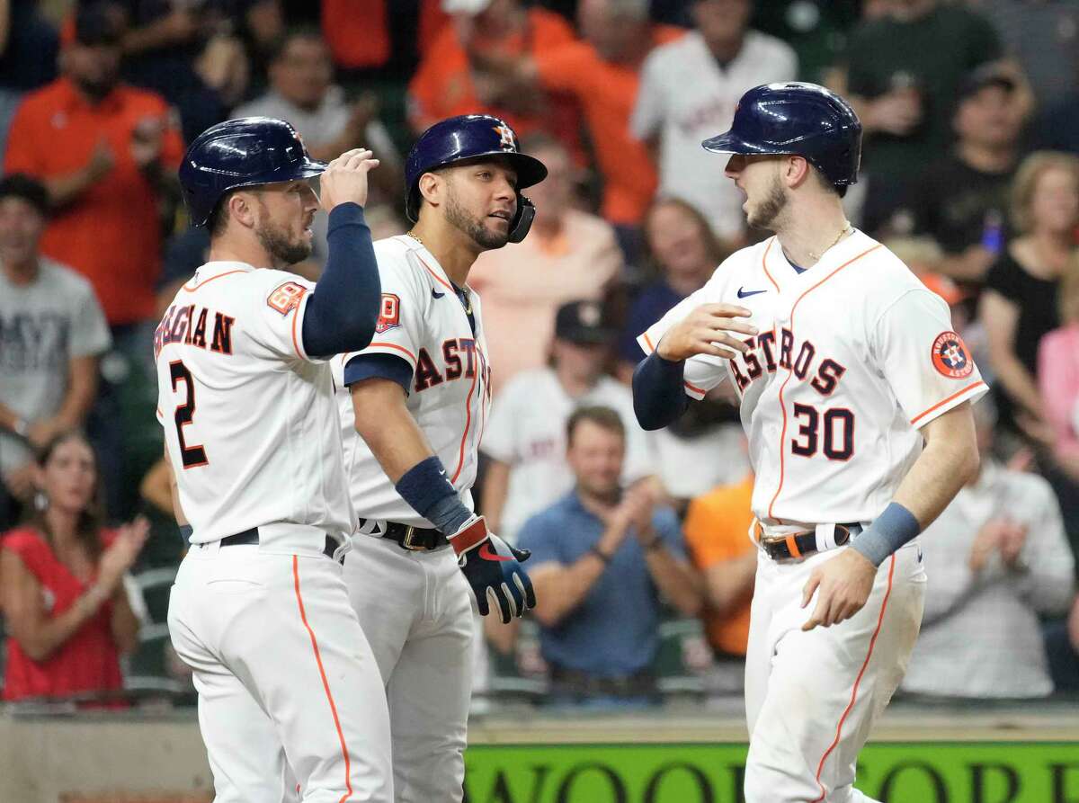 Houston Astros overcome miscues, top Texas Rangers in finale