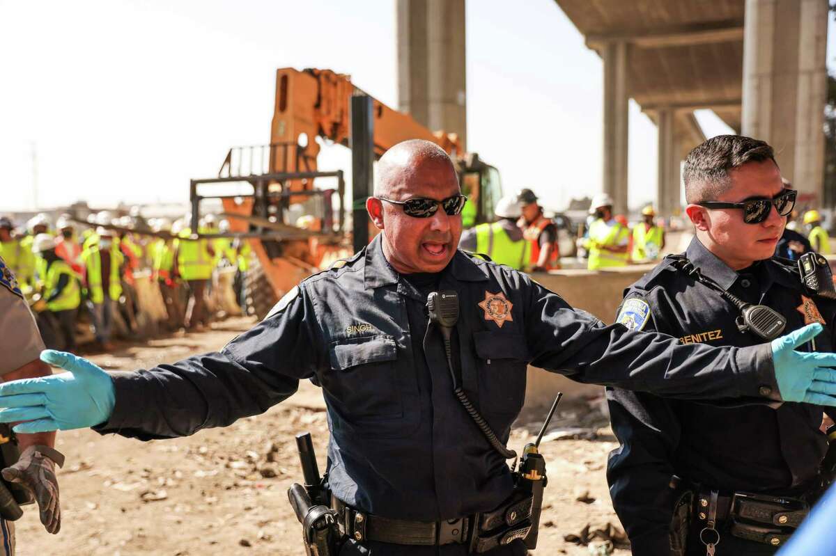 Tension rises at Bay Area’s largest homeless encampment as state tears ...