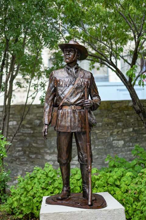 Alamo unveils first statues of African American figures of the Texas ...