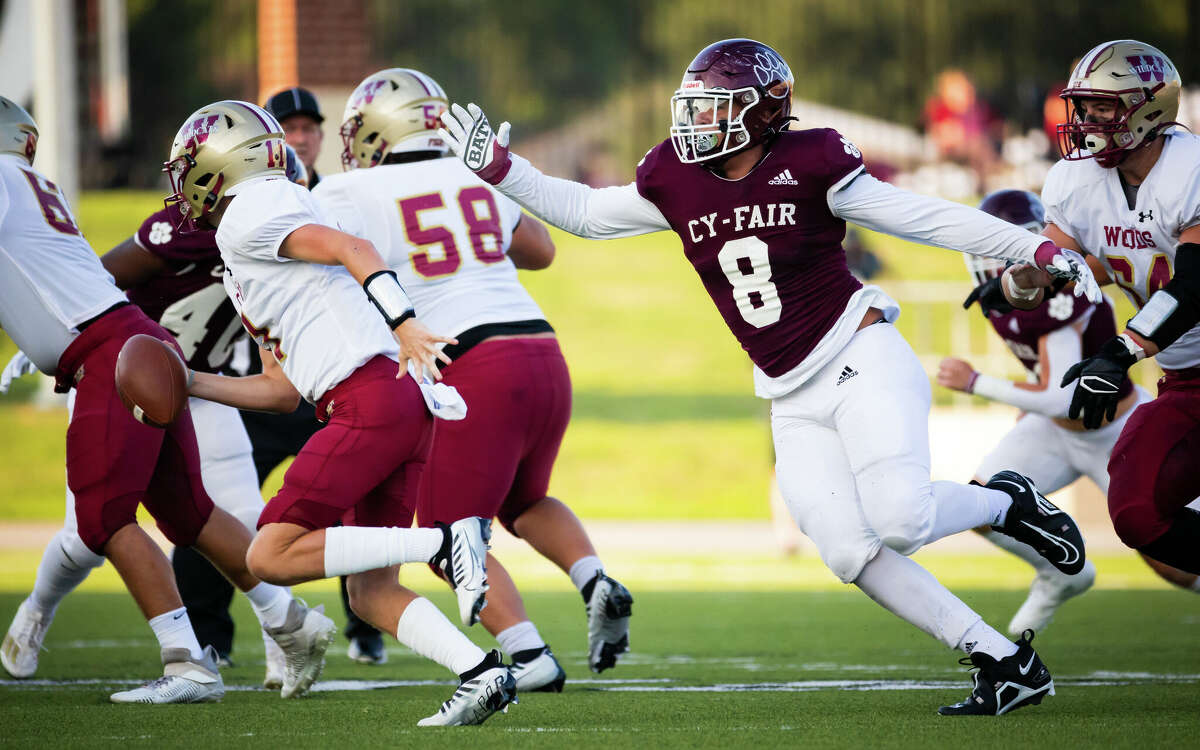 Cy-Fair Bobcats roll past Cypress Woods Wildcats