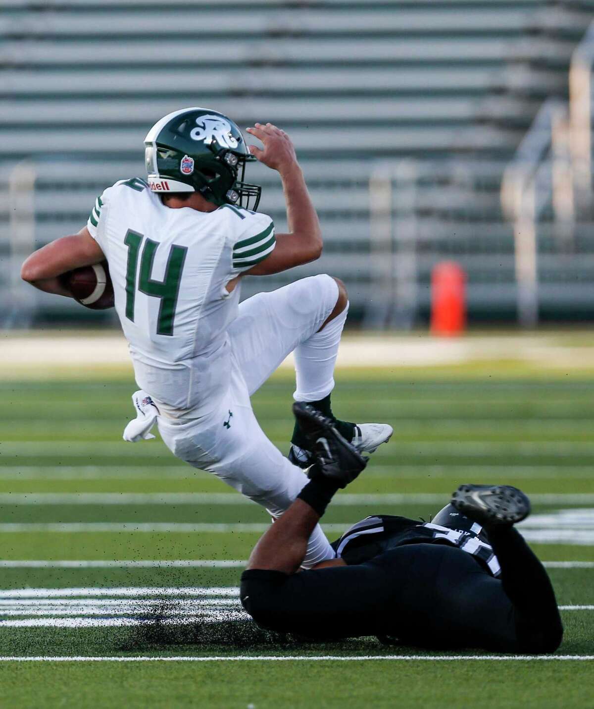 High school football: Reagan 35, Clark 10