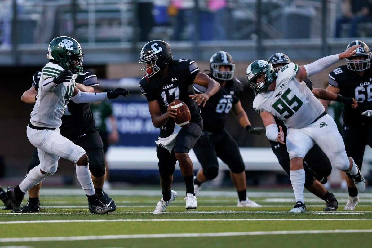 High school football: Reagan 35, Clark 10