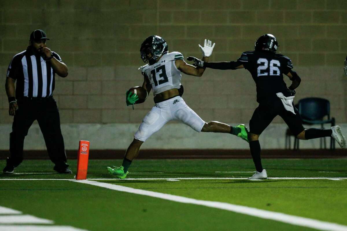 High school football: Reagan 35, Clark 10