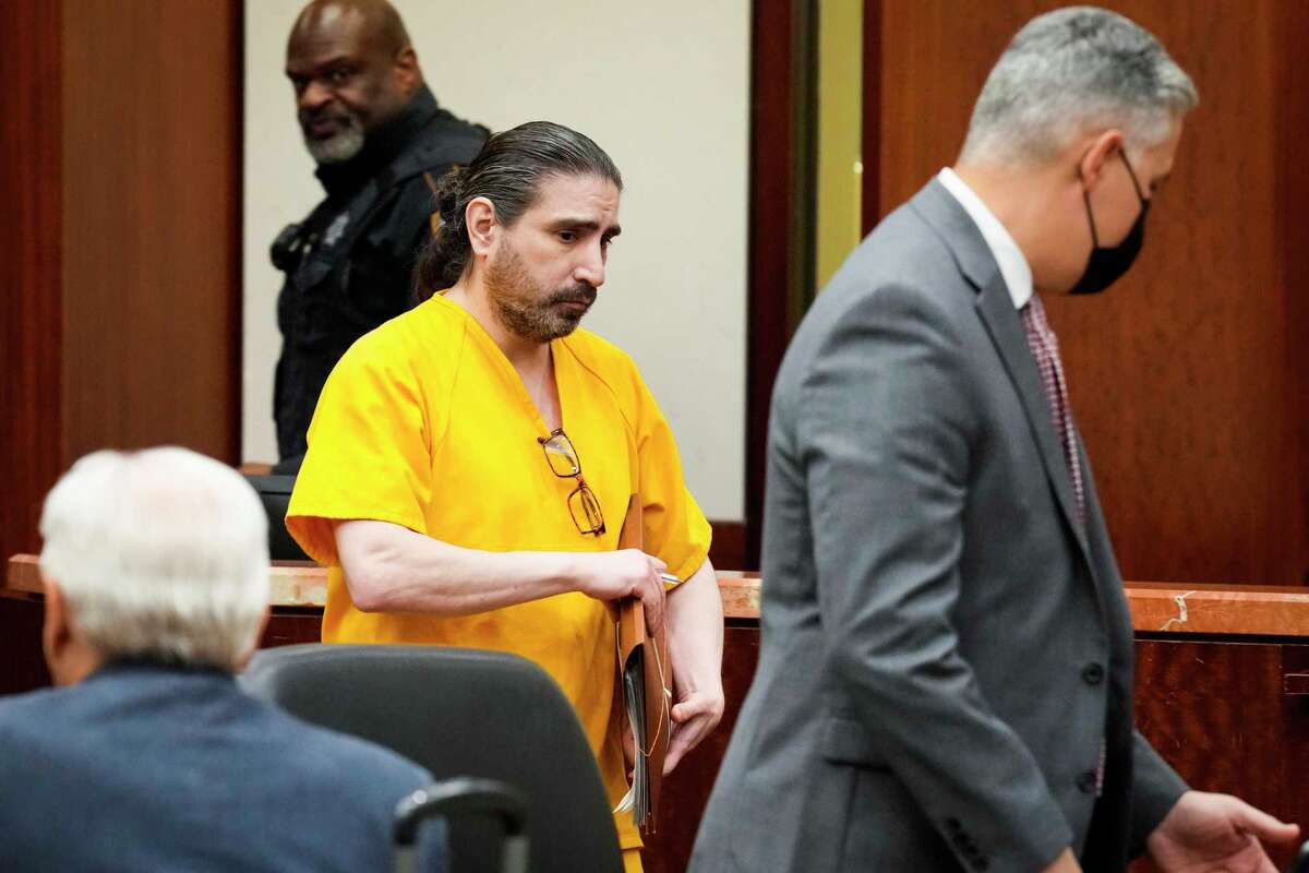 Man accused of killing Harris County deputy considers representing self