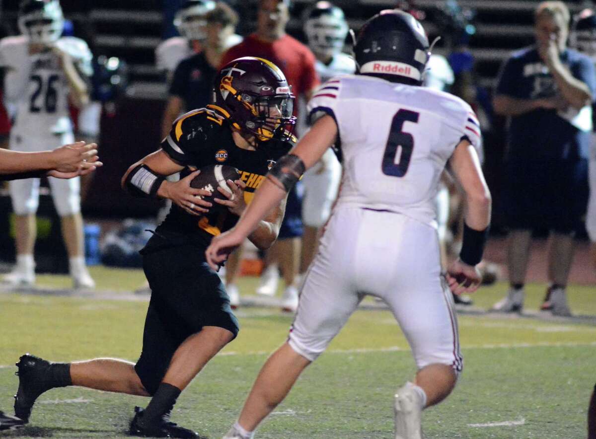New Fairfield quarterback Justin McCormack leads Rebels over Sheehan.