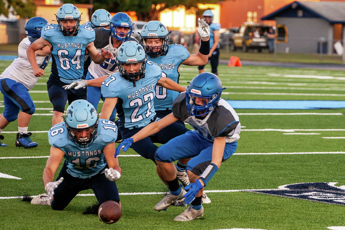 Football Roundup: Freeland wins huge, BCW blanks TCW