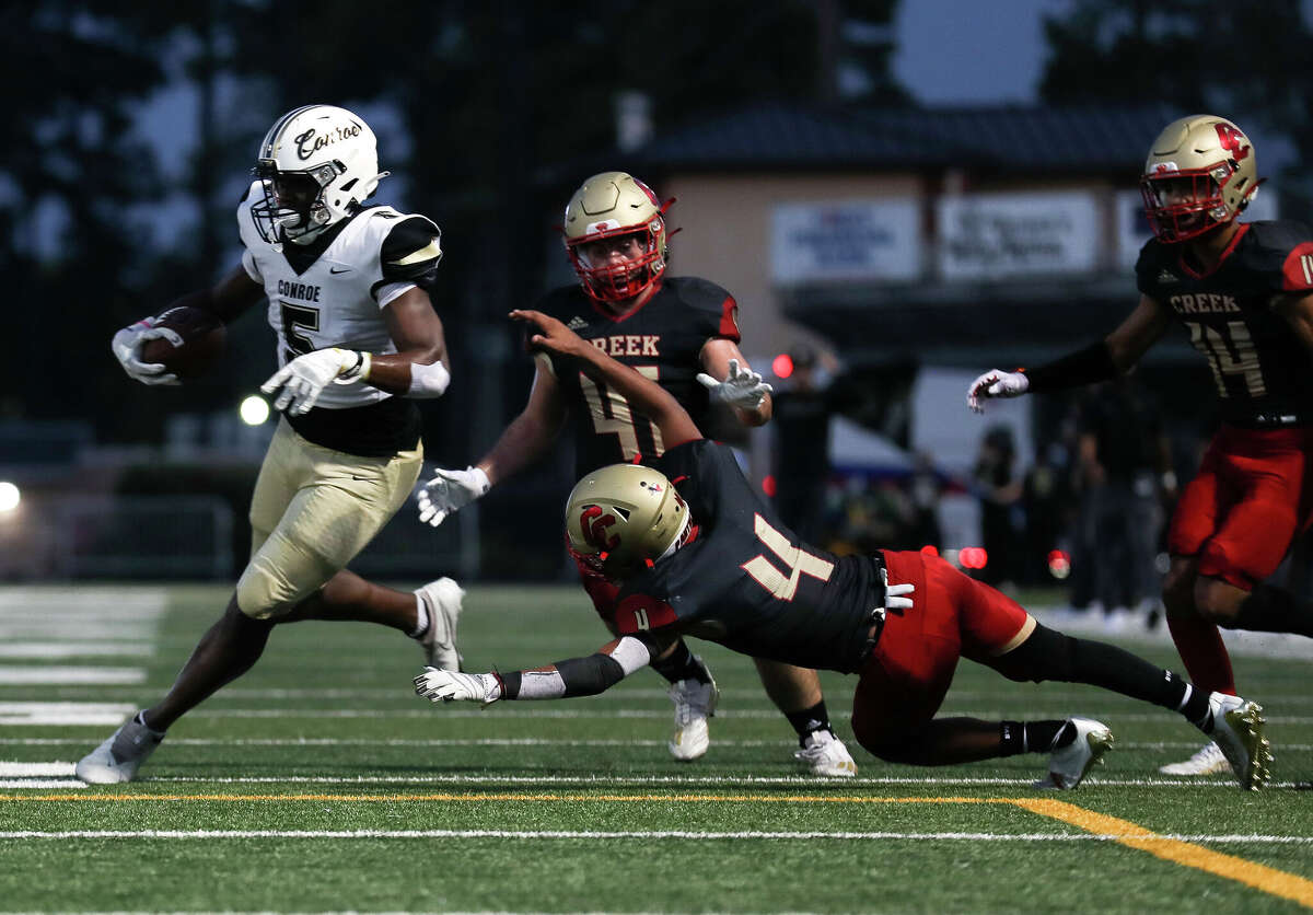 Conroe Tigers roll past Caney Creek Panthers
