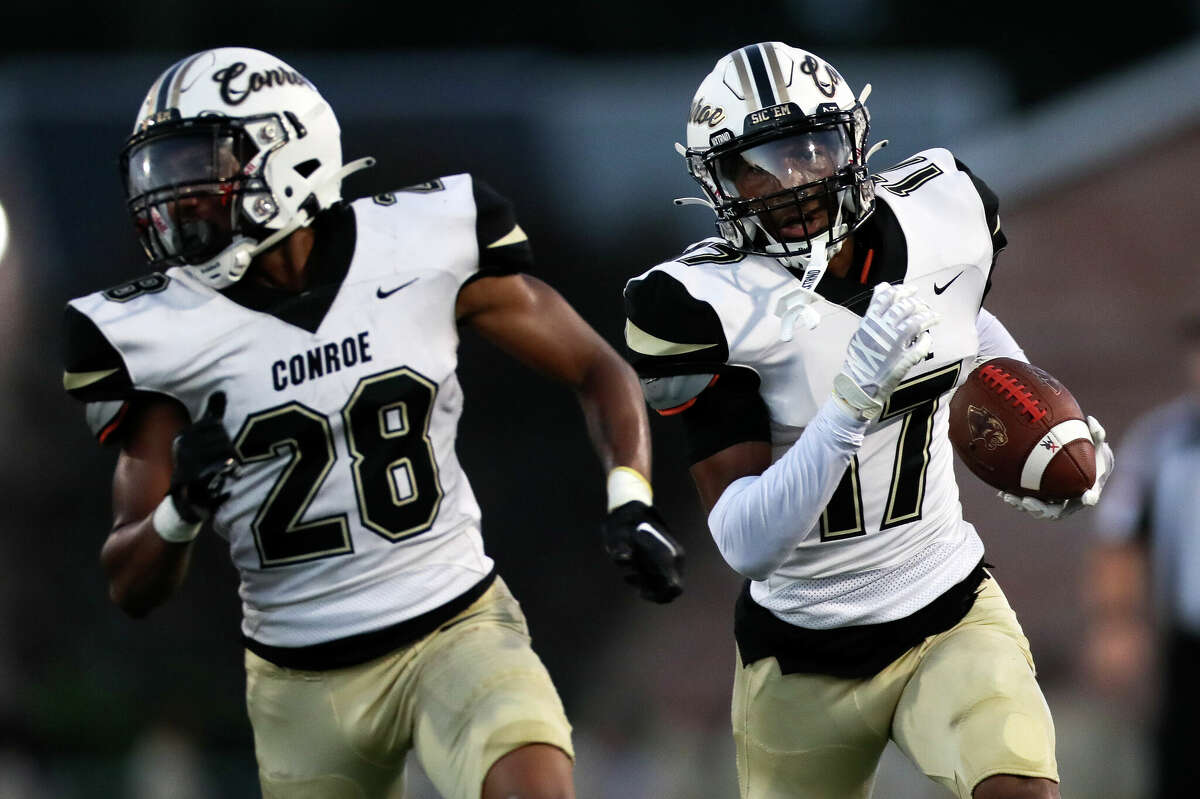 Conroe Tigers roll past Caney Creek Panthers