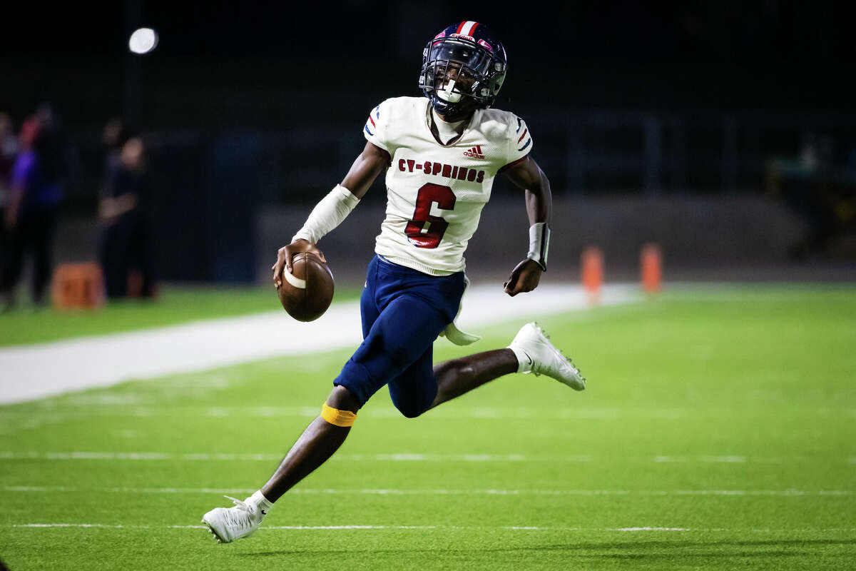 Jersey Village Falcons topple Cypress Springs Panthers