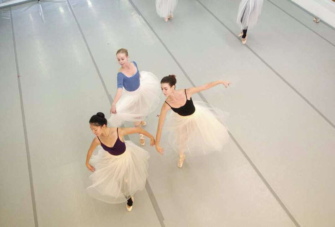 Connecticut Ballet opens season with exuberant 'Coppelia’