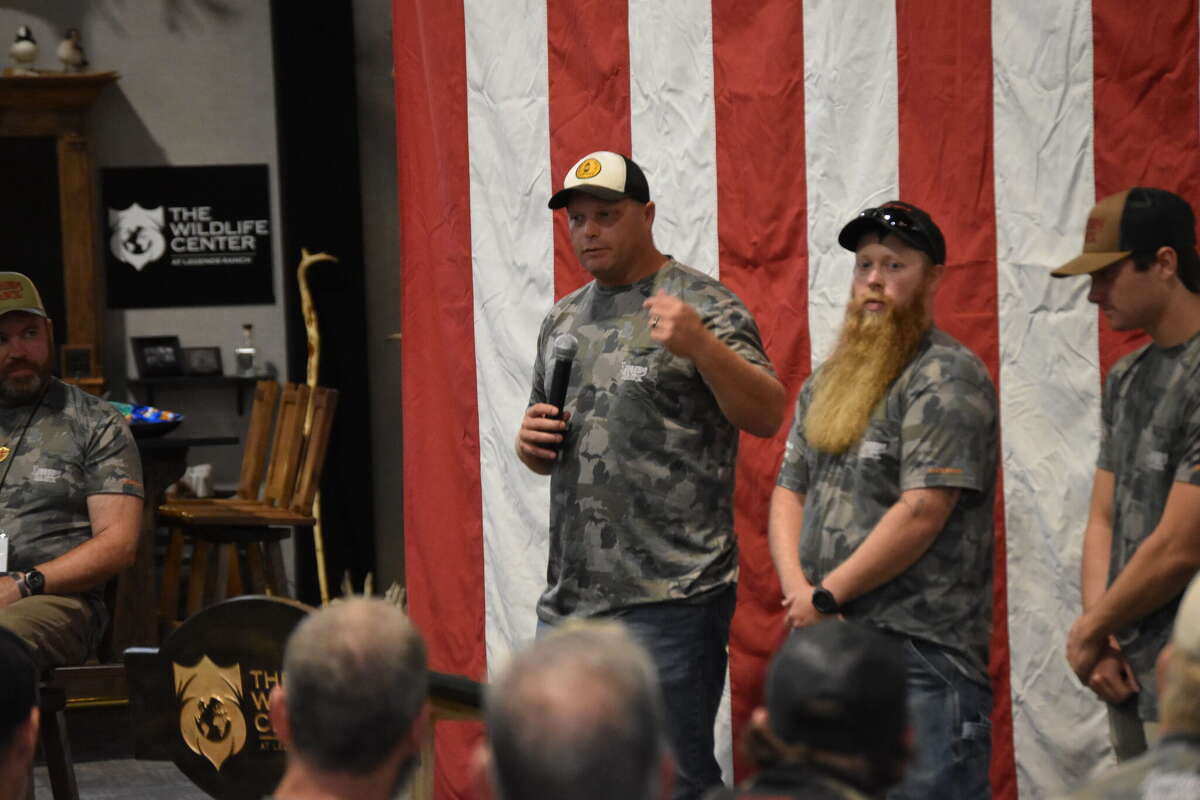 Purple Heart Hunt honors 7 Veterans at Legends Ranch, Bitely