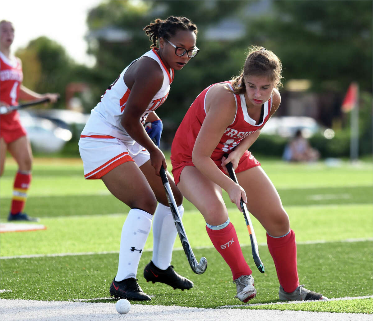 Edwardsville, Ursuline Academy finish in tie