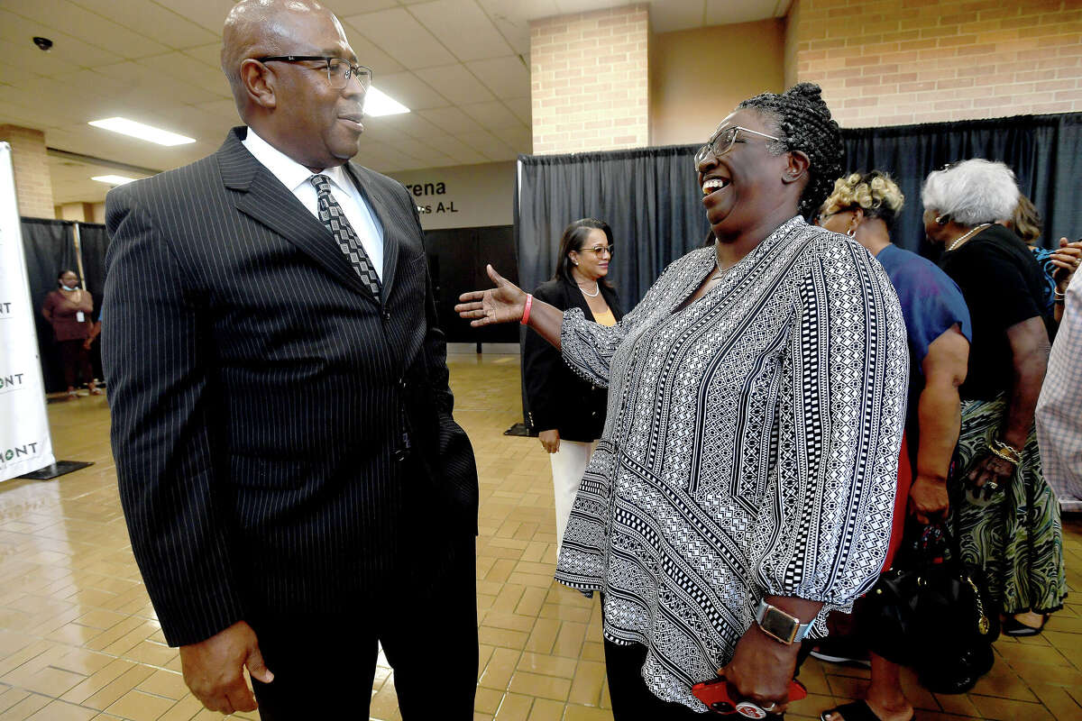 New City Manager Kenneth Williams holds meet and greet with the public