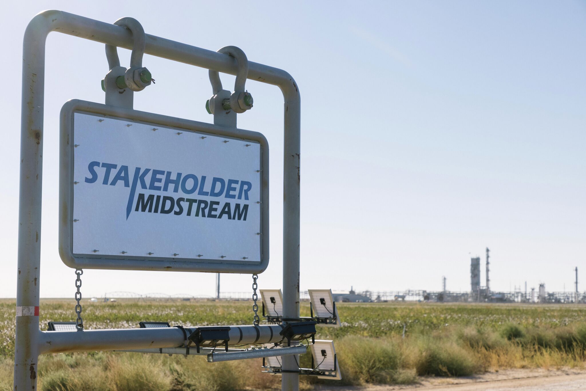 Spot natural gas prices at Waha hub turn negative — again